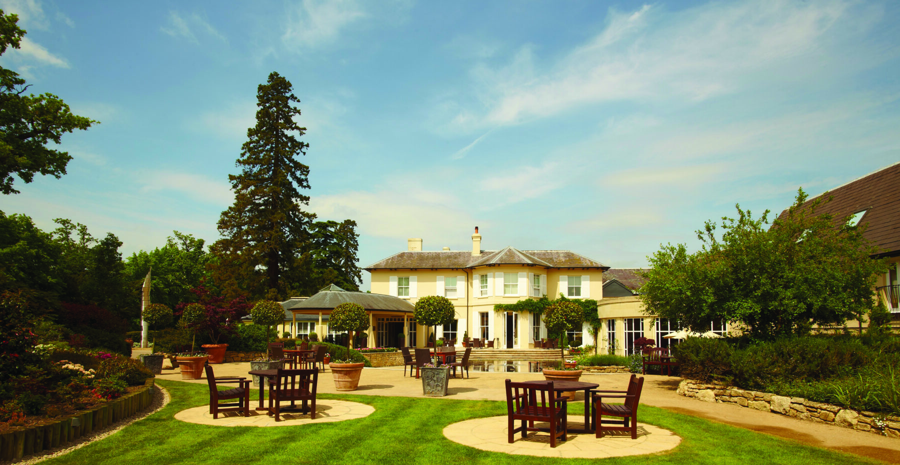 The Vineyard Launches New Outdoor Dining Area - 'Catch' - Hart PMS